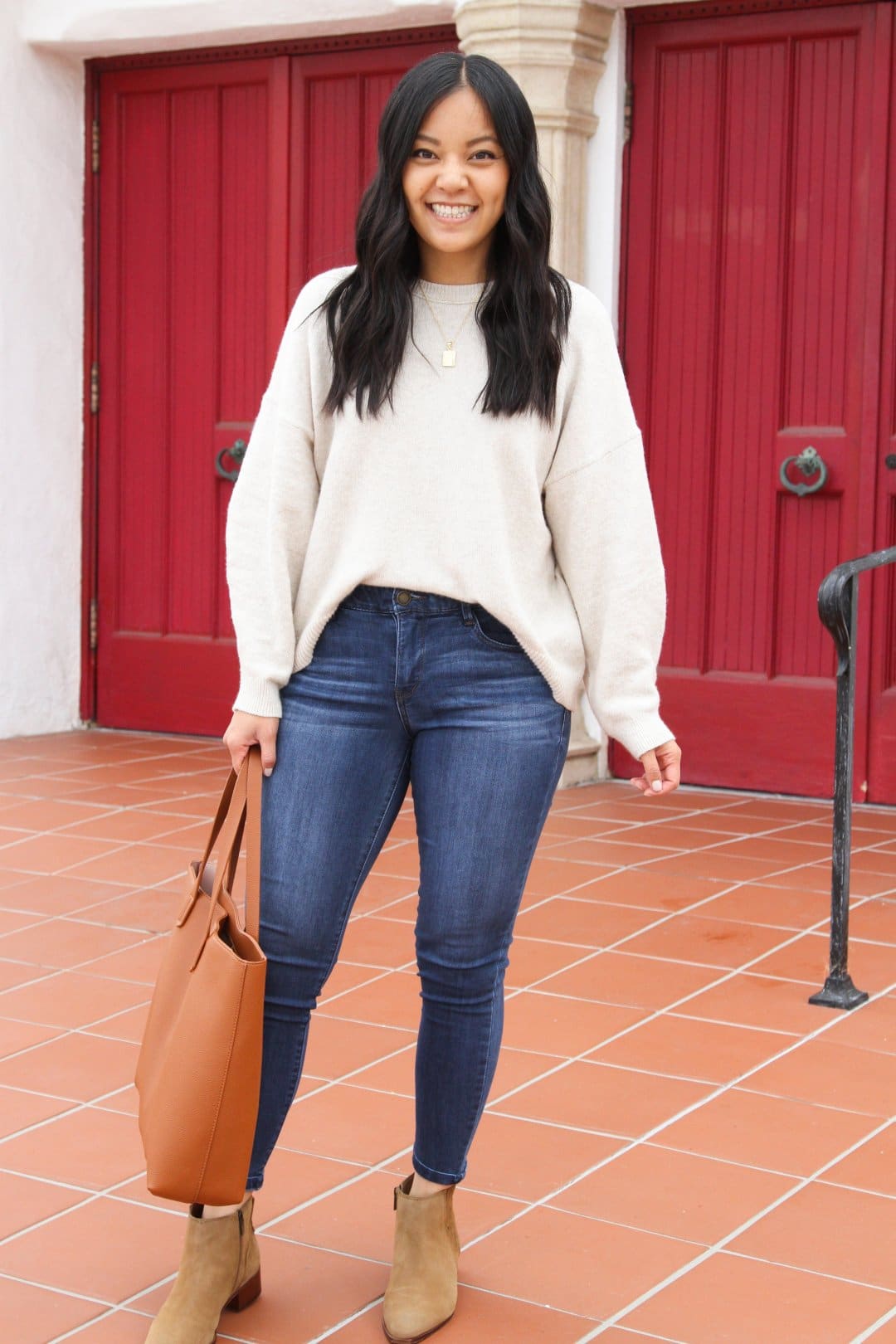 How to Style Different Cuts of Jeans This Fall: Skinny, Straight, & Bootcut