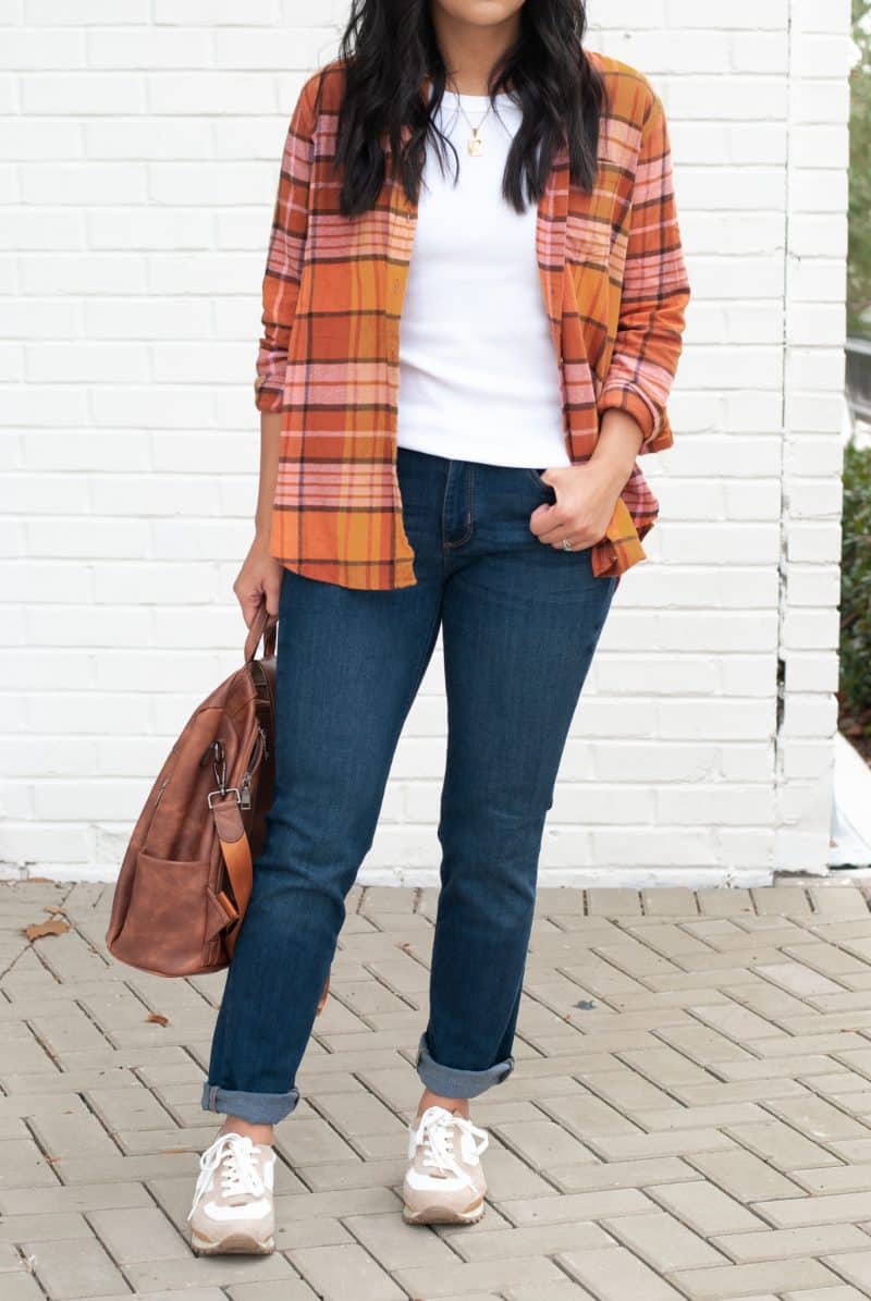 4 Types of Long Sleeve Casual Tops to Include In Your Wardrobe
